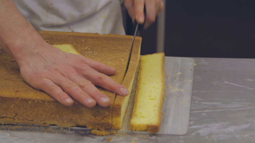 Cutting of the Sponge Cake Video de stock (totalmente libre de regalías ...