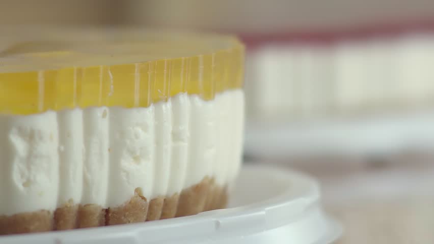 Piece of yellow cheesecake image - Free stock photo - Public Domain ...