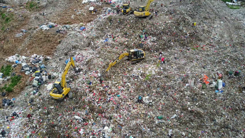 JAKARTA, INDONESIA - APRIL 2017: Aerial View Of Workers Scavenging On ...