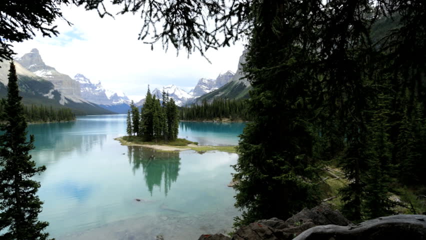 Glacial Water Lake Mountains Valley Scenic Landscape Tourist Walking ...