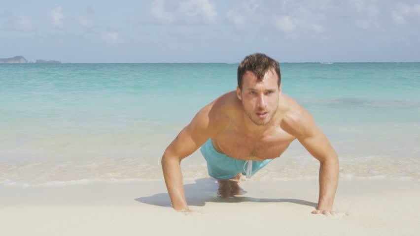 push-up crossfit man fitness model training stok videosu | 8947381 ...